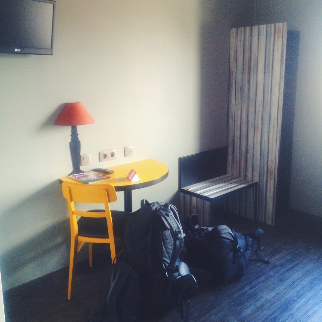 backpacking europe: lodging